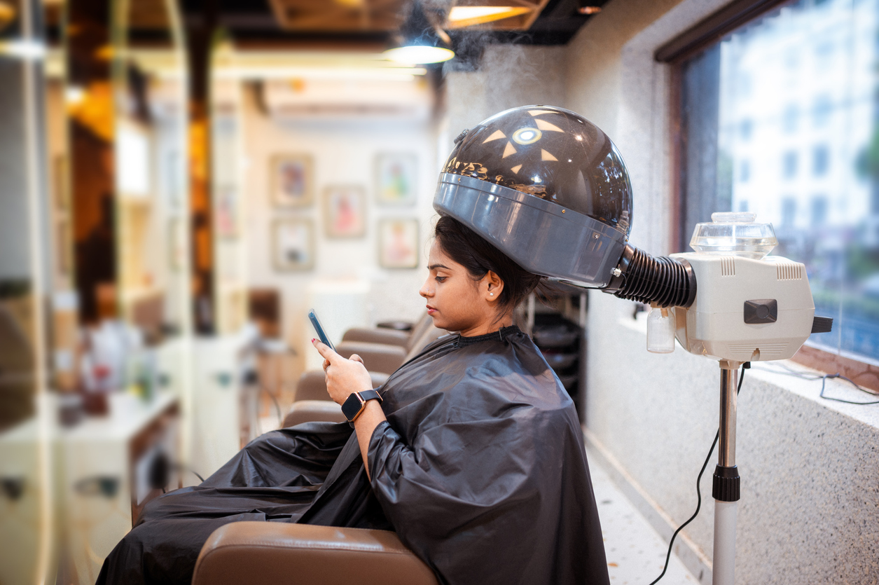 Trends and Innovations in Salon Software for 2024